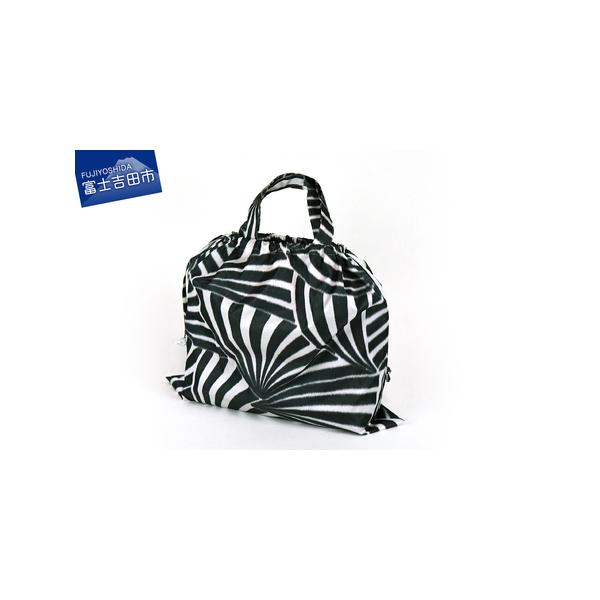 ■ 容量　傘生地のレインバッグ2way・カラビナ付(手毬 黒)　■サイズ：　　開いた状態　縦：約41cm　　　　　　　　横：約45cm　　畳んだ状態　縦：約11cm　　　　　　　　横：約15cm　■重量：約70g　　■素材：ポリエステル10...