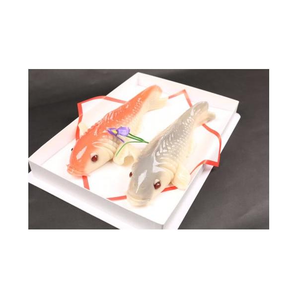 容量出世鯉（中）全長約24cm2匹（赤・黒）、1匹あたり約370g消費期限【冷凍状態】到着後２週間ほど【解凍後】3日発送期日寄附確認後、30営業日以内に発送予定年末年始（12月・1月）は寄附確認後、60営業日以内に発送予定※天候や発送状況に...