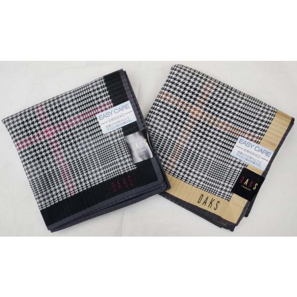 日本製素材/綿100％サイズ/約50cm柄/チェックダックスのハンカチです。プレゼントやお返しなどのギフトにいいですよ！店頭でも販売しておりますので、売切れの際はご了承下さい。こちらは簡易ラッピングのみになります。