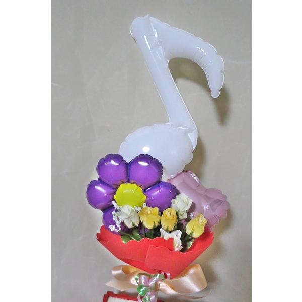 ★ピアノの発表会でよく贈られます。★卒業式・卒園式・退職のお祝いとして！★幼稚園・保育園・小中学校・高校や各種学校　大学の卒業式の飾りやお祝いとして★会場やご家庭を華やかにお祝いの雰囲気を作ります。