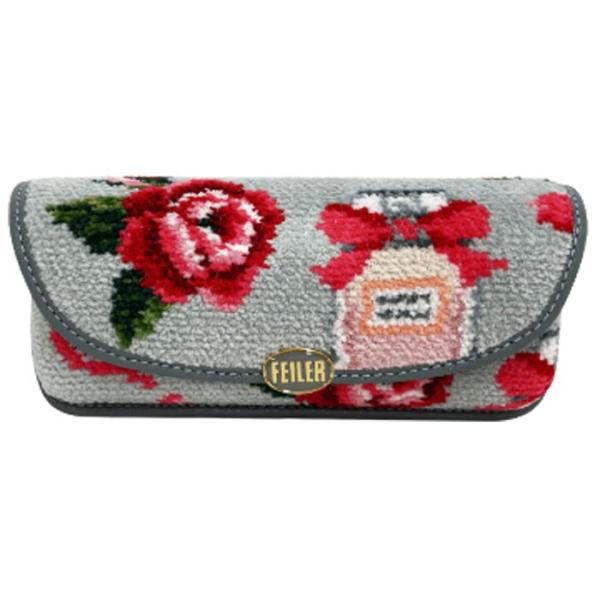 少しの力で開閉できるマグネットタイプの眼鏡ケース。ロゴ入りの眼鏡クロス付きで実用性とデザイン性を兼ね備えたアイテム。自分用としてはもちろん、贈り物にもおすすめです。＊商品により柄の出方が異なります。【仕様詳細】開閉：マグネット原産国 日本製...