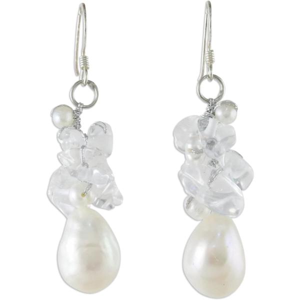 商品名NOVICA養殖淡水パールとクォーツクラスターイヤリング、スターリングシルバーフック付き、Icicles 'NOVICA Artisan Handmade Cultured Freshwater Pearl Quartz Cluste...