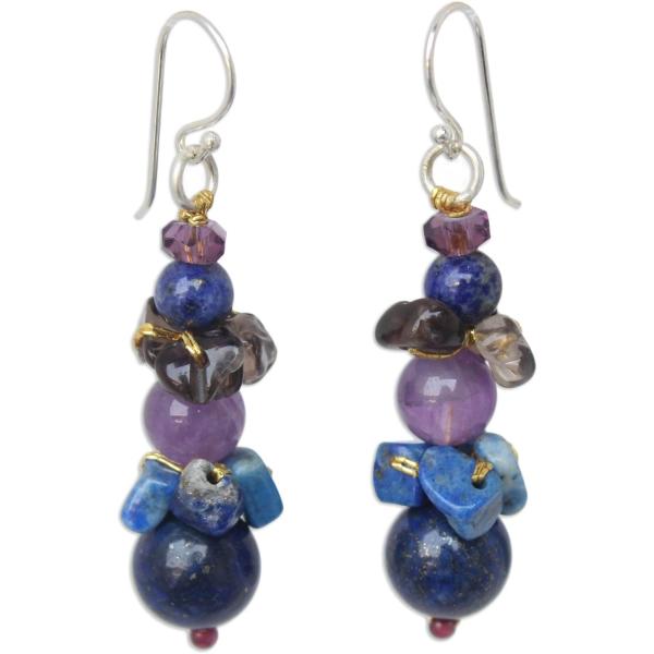 商品名Novica multi-gemstoneラピスラズリとアメジストビーズダングルイヤリング、タイハーモニー'NOVICA Artisan Handmade Lapis Lazuli Amethyst Beaded Earrings ....
