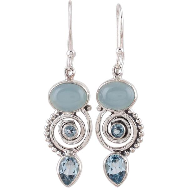 商品名Novica multi-gemブルートパーズ。925スターリングシルバーダングルイヤリング' Sentimental Journey 'NOVICA Artisan Handmade Blue Topaz Chalcedony Ea...