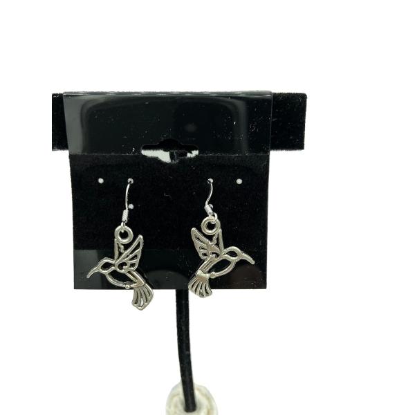 商品名Silvertone Hummingbird Charm Dangle Earrings with Sterling Silver Hooksブランド：Mama Otter's Tidbits商品サイズ：高さ：2.5 cm横幅：9.8...