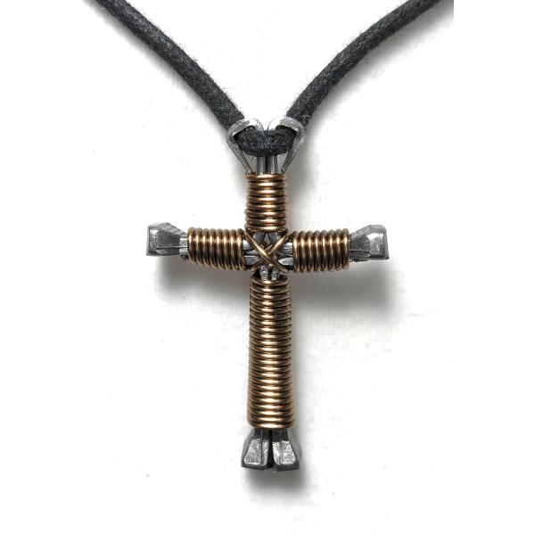 商品名Disciples Cross (1 Cross Necklace Made in USA Antique Brassブランド：Disciples Cross商品サイズ：高さ：1.3 cm横幅：11.4 cm奥行：25.4 cm商品番...