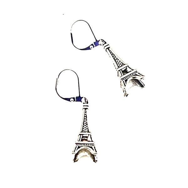 商品名Antiqued Pewter Eiffel Tower Charm Earringsブランド：Ear-Resistables商品サイズ：高さ：2.5 cm横幅：5.7 cm奥行：10.7 cm重量：1911 g商品番号：色：Pewt...