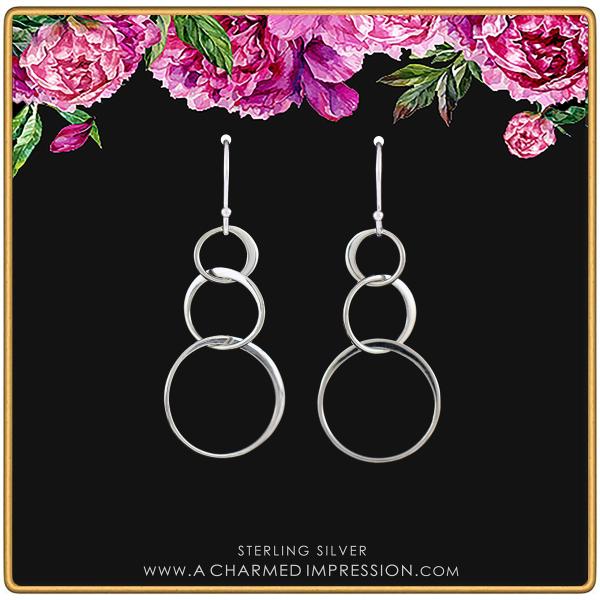 商品名: スターリングシルバー3リングイヤリング。 Sterling Silver 3 Connected Circle Earrings, Statement Earrings, Silver Earrings, Long Earring...