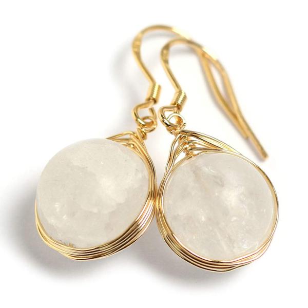 商品名Natural Stone Wire Wrap Dangle Drop Earrings 14K Gold Plated 925 Sterling Silver Hook/Crack Clear Quartz 12mmブランド：Scu...