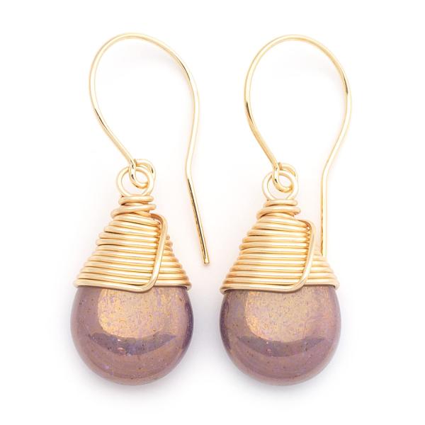 商品名Lustrous Purple Opaque Czech Glass Wire-wrapped Gold Plated Sterling Silver Hook Earrings 1.4 Inchesブランド：Generic商品サイズ...