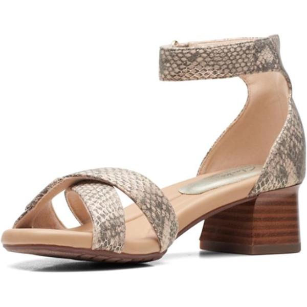 商品名Clarks ( ) Desirae Lily , , 24Clarks Women's Desirae Lily Heeled Sandal, Beige Metallic Synthetic, 8ブランド：Clarks商品サイズ：...
