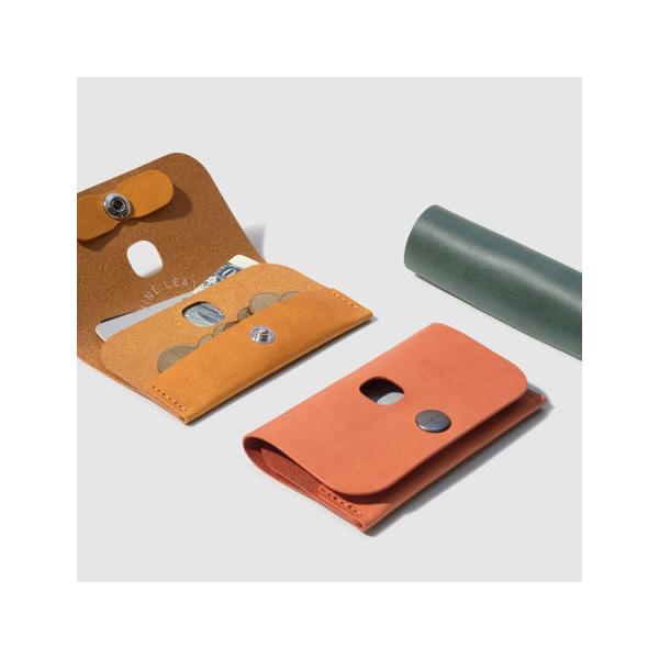 受注生産予約・ご予約後約2か月後に発送いたします。3つの使い方が選べるミニウォレット誕生！１・そのまま使えば間仕切りつきのカードケース。２・間仕切りを折ると、コインポケットつきのミニ財布に。３・さらに本体を折りたためば、たちまち小さなコイン...