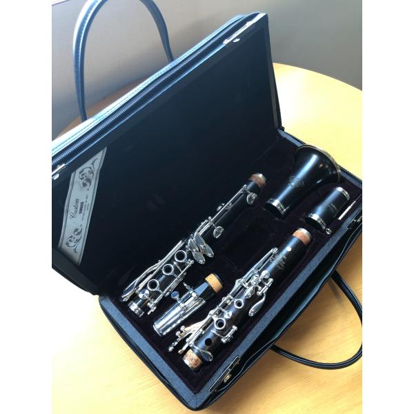 【商品名】YCL-853II（中古）【製番】＃04764【状態】ヤマハクラリネット修理の「シニアグレード」取得済の専門技術者によるメンテナンス済み・全タンポ交換（皮）・磨き、全キィコルク交換・管体内部クリーニング済み　ヤマハの高級クラリネッ...