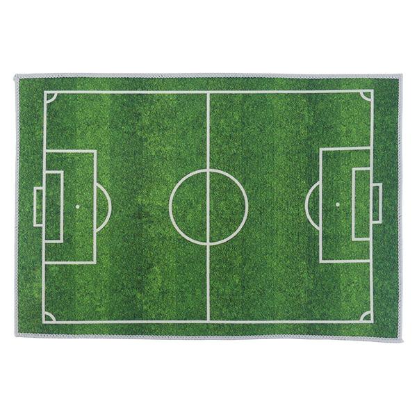 サッカーコート柄 マットメーカー：オフィシャルグッズカラー：グリーン素材：ポリエステル裏面は滑り止め。40×60cm【在庫について】当ショップは、店頭及び自社サイトにて在庫を共有している為、在庫更新の時間差等により表示上は在庫が「○」（有り...