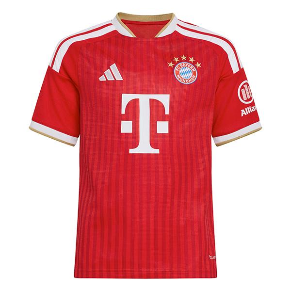 ジュニア 子供用 バイエルンミュンヘン レプリカユニフォームメーカー：アディダス adidasカラー：ベターSC(JZ3098)素材：ポリエステル100%FCバイエルン 26/27 ホームジャージを着て、アリアンツ・アレーナのエネルギーを取...