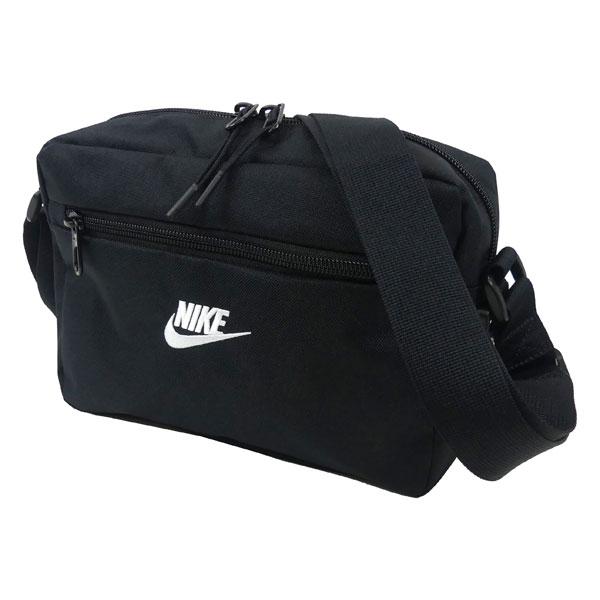 ミニショルダーバッグメーカー：ナイキ NIKEカラー：【010】ブラック素材：ポリエステル100％サイズ：23 x 8 x 18cmヘリテージクロスボディバッグには、メイン収納コンパートメントとアクセサリーポケットが付いており、持ち物の整理...