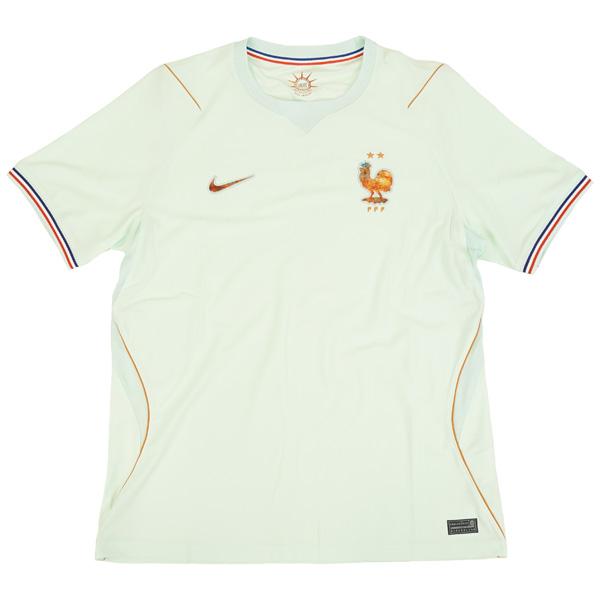 フランス代表 レプリカユニフォームメーカー：ナイキ NIKEカラー：【394】素材：ポリエステル100%Nikeが贈るFFF?2026?アウェイユニフォーム?トップス。このデザインは、フランスからアメリカへの最大の贈り物である自由の女神を称...