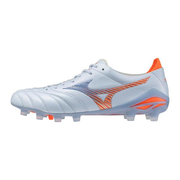 サッカースパイクメーカー：ミズノ mizunoカラー：ホワイト×オレンジ×ブルーアッパー：人工皮革、天然皮革、合成繊維アウトソール：合成底この素足感覚を、信じろ。変わらない信頼とさらに研ぎ澄まされた素足感覚をまとったモレリアネオ第5世代モデ...