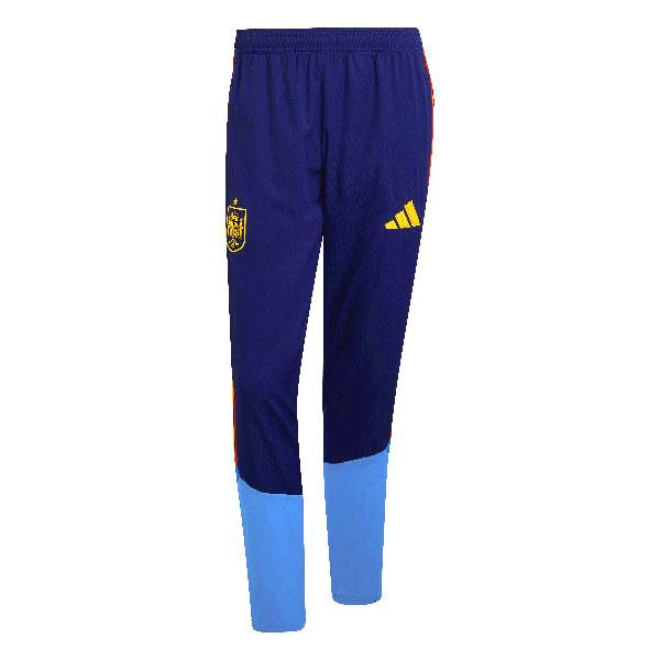 スペイン代表 レプリカ トレーニングパンツメーカー：アディダス adidasカラー：ナイトインディゴ(KA8169)素材：ポリエステル100%スペイン26ティロプレゼンテーションパンツで自信を持ってピッチに立とう。スペインサッカーのエレガン...