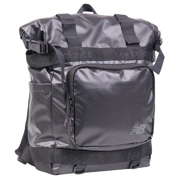 タクティカルバックパック300Dポリエステルコーディング素材を使用した28Lのバックパックです。ロープトップクロージャータイプでイージーに荷物を出し入れ可能。背面パネルもパッド付タイプで背中の疲れを軽減します。【カラー】BK【生産国】中国製