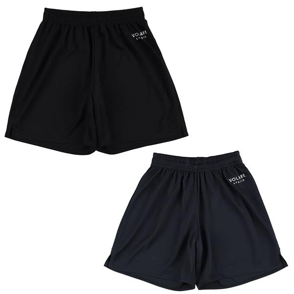 裾に大きくロゴを配置したインパクトのあるパンツ。シンプルなシルエットに大胆なタイポグラフィが映え、スポーティで存在感のあるスタイルに。ポリエステル100%接触冷感/吸水速乾/UVケアVS-0013サイズ／身長／ウエスト／股下Sサイズ／162...