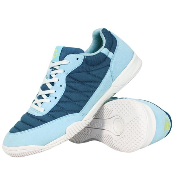 ・屋内フットサルを快適に楽しむ為の素材構成と構造設計がオーセンティックな佇まいに帰結した、カルチャーの世界観を色濃く体現するCULTURA Newモデル。・フットサル・フットサルシューズ/インドア/屋内/人工芝・アスレタ ATHLETA・A...