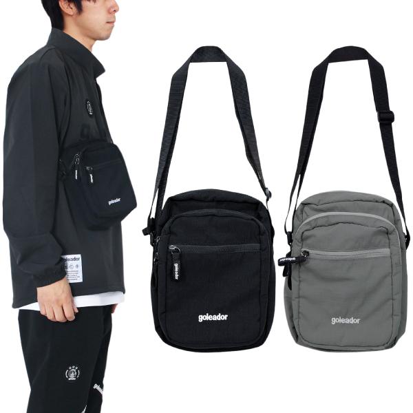 ・撥水素材を採用した使い勝手抜群のショルダーポーチが登場。味わいのあるワッシャー素材を採用し、普段使いにもおすすめ。内側/外側それぞれにポケットを多数配置し、収納力も抜群。・フットサル/サッカー・ショルダーバッグ/ショルダーポーチ/ワッシャ...