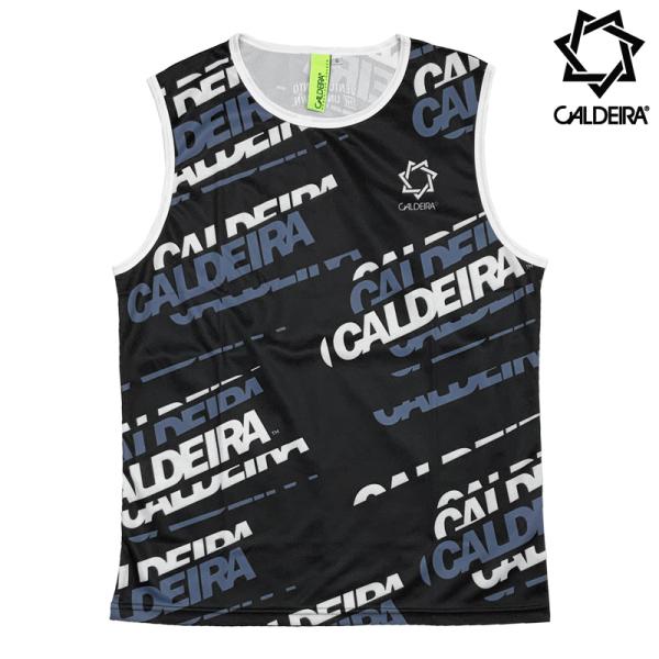 CALDEIRA の ダイアゴナルノースリーブトップ"バグ"！キャルデラのノースリーブプラシャツです。サマーシーズンに重宝するノースリーブのトップス。ミスプリントのようにロゴがいくつも重なり合った総柄がインパクトのあるデザインです。デザイン...