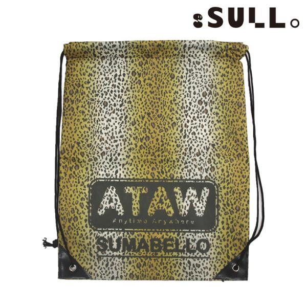 SULLO の NAP SAC！スージョのナップサックです。着替え入れや洗濯物入れとして、ジムや旅行、日常の様々なシーンで活躍。軽量で持ち運びが簡単なうえ、安価で手に入る実用的なアイテムです。使い方は無限大！注目のデザインとともに、毎日の便...