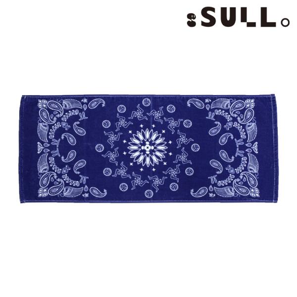SULLO の KICK TOWEL！スージョのタオルです。肌に優しいふんわりとした肌触りが特徴で吸水性も抜群。ペイズリー柄とボールを蹴る脚が描かれたクールなデザインが魅力です。※洗濯時の注意点　塩素系洗剤、漂白剤は使用しないでください。　...