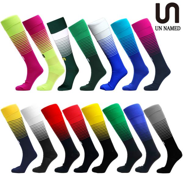 UN NAMEDのボーダーロングソックス！！ 太さの違うボーダーを組み合わせたロングソックスです。 遠くから見ると綺麗なグラデーションです。  機能性も充実しています。締め付けが強めなので、レガースがズレにくいです。 足首と甲に通気孔がある...