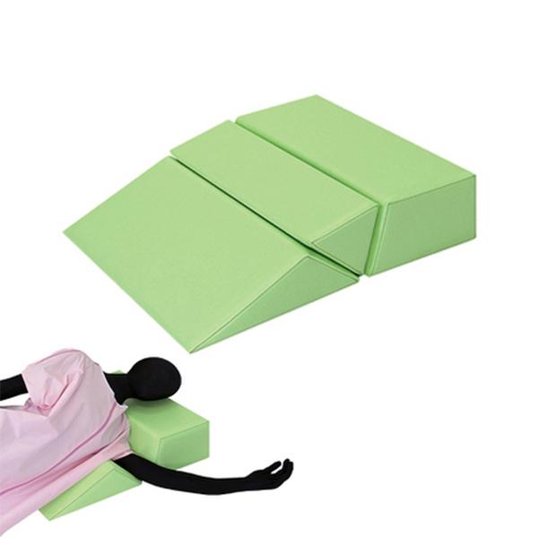 形の違うマクラの3点セットです。使用するマクラによって様々な用途で使用できます。幅50cm、奥行60cm、高さ15cmキーワード:チェンジー  治療用 補助クッション 施術用 マッサージ用 マクラ 枕