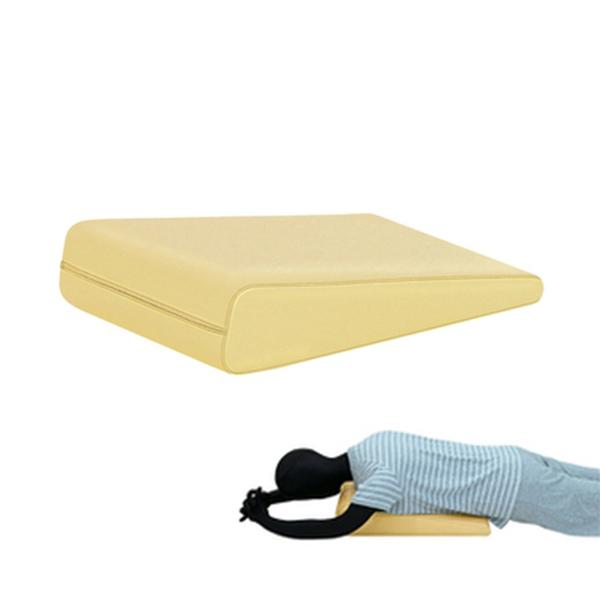 うつ伏せ姿勢の胸当て用として使用するマクラです。幅30cm、奥行50cm、高さ3/11cmキーワード:ホールドマット胸当て 治療用 補助クッション 施術用 マッサージ用 マクラ 枕 マッサージベッド枕