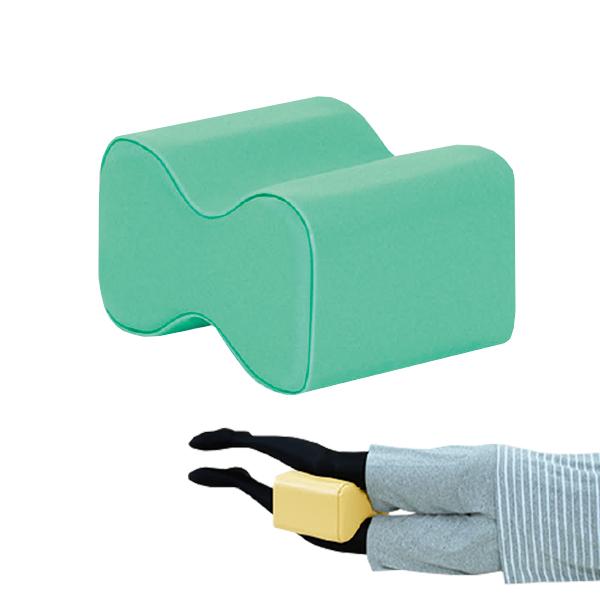 下肢などに使用するマクラです。幅26cm、奥行20cm、高さ8/15cmキーワード:レッグサポーター 治療用 補助クッション 施術用 マッサージ用 マクラ 枕