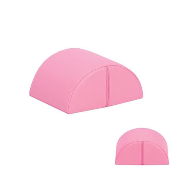 様々な用途に使用できる万能マクラです。幅20cm、奥行24cm、高さ12cmキーワード:96型マクラ 治療用 施術用 マッサージ用 補助 クッション マクラ 枕 マッサージベッド枕