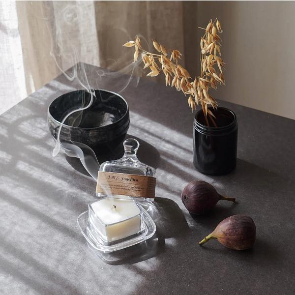 ビーガン素材のソイワックス100％がガラスケースに入って新登場。北欧のセンスよい優しい香りが癒してくれます。特別な香りをお楽しみください。爆買