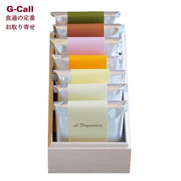 全部で6種類のお酒のケーキ木箱入りセット。約1か月間寝かせた至福のお酒ケーキを一度にお楽しみいただけます。≪内容量≫シャンパンケーキ　2個レモンシャンパンケーキ　1個オレンジシャンパンケーキ　1個抹茶シャンパンケーキ　1個ストロベリーシャン...