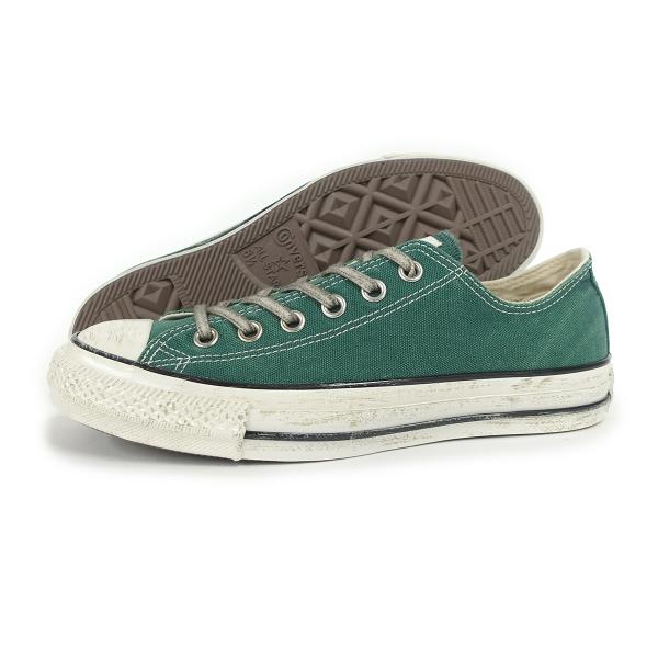 オールスター エイジドのディテールアレンジモデル。特殊な洗い加工とブリーチ加工を施したキャンバス素材をアッパーに採用。さらにテープとシューレースにエイジング加工を施すことで、実際に履き込んだような雰囲気を表現したオールスター。カラーはダーク...