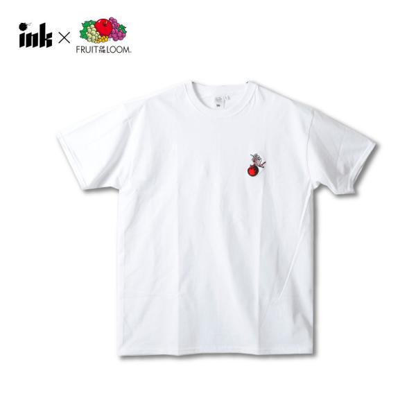 フルーツオブザルームと「ink」のコラボTシャツ。シンプルでアクセントのあるワンポイントがイイ！[ink]2005年A/Wより活動を開始。国内外より自らがピックアップした愛着のあるミリタリーウェア、ヴィンテージデニム、ワークウェアを解体し、...