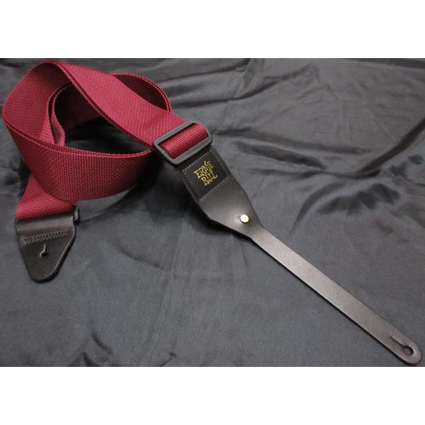 お手頃価格で人気のロングセラー商品 アーニーボール ポリプロ・ストラップに『アコースティックギター用ループエンドモデル』がラインナップに加わりました。本体の素材には、伸びにくい丈夫なポリプロピレンを使用し、エンド部には本革を採用！！高い耐久...