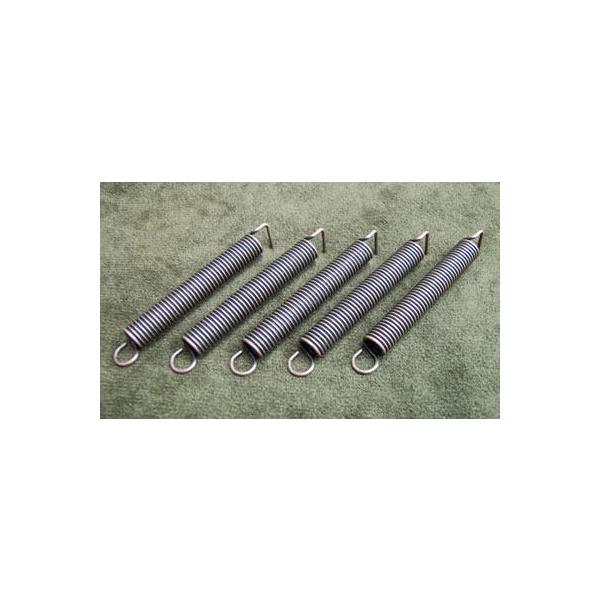 トレモロスプリングの5本掛け、もしくは4本掛けを前提に設計した商品です。3本掛けより太くコシのある音と良いリバーブ感を出してくれる様になります。