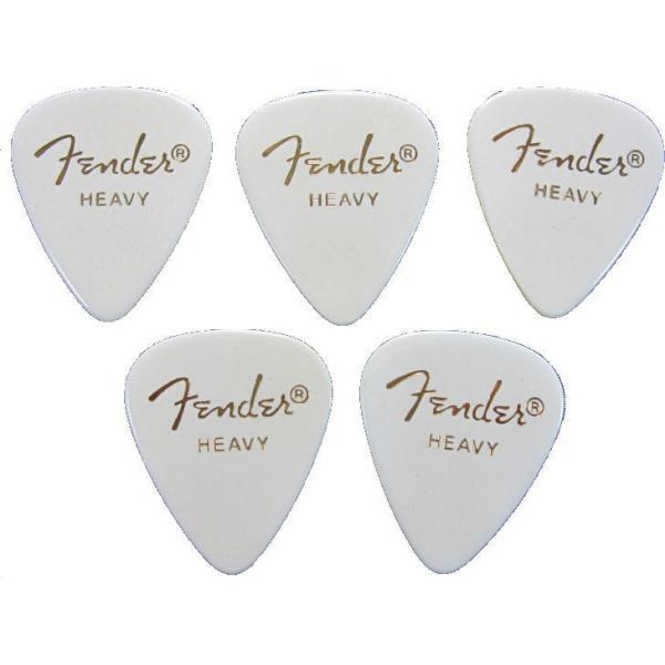 Fenderで最もスタンダードなセルロイド製ピックです。351シェイプのピックは、しばしば『フェンダー・ピック』と称される事がありますが、これは1955年にFenderが初めてこのシェイプのピックをリリースして以来、現在に至るまでのロングセ...
