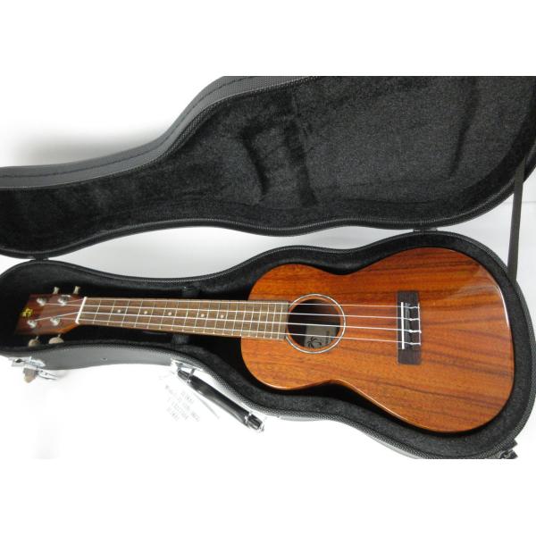 ハワイの言葉で地平線や水平線、水面を意味する「Ilikai/イリカイ」初めてウクレレを持つ方でも浜辺でリラックスして手にしてもらえるように、との願いを込めてリーズナブルなウクレレを製作しているブランドです。こちらのコンサートウクレレは、ハワ...