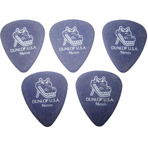 Jim Dunlop の“ワニ”マークのGATOR GRIP STANDARD ピックです。表面をマットに加工してありますので、汗をかいてもピックが滑りにくいです。