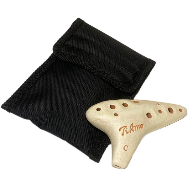 ティアーモ(Ti Amo)とは、イタリア語で、「あなたが好き」という意味です。 ティアーモのオカリナは、一つ一つ手工芸的技法で作られております。 土の温かさを持ち、そのユニークなフォルムから美しい旋律が生まれるよう、正確なピッチに調律されて...