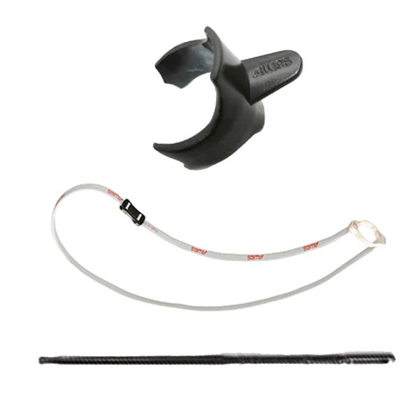 アルト用の指かけとストラップと掃除棒の３点セットです。