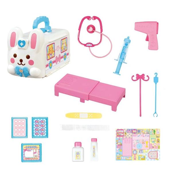 かわいいうさぎさんの救急車が開くと広い病院になります。音と光のルーレットでメルちゃんを診断してあげちゃおう！診断結果にあわせて、いろんな治療をしてあげられます。音とおしゃべりは21種類。救急車本体から音がでます。「聴診器」や「点滴」などの小...