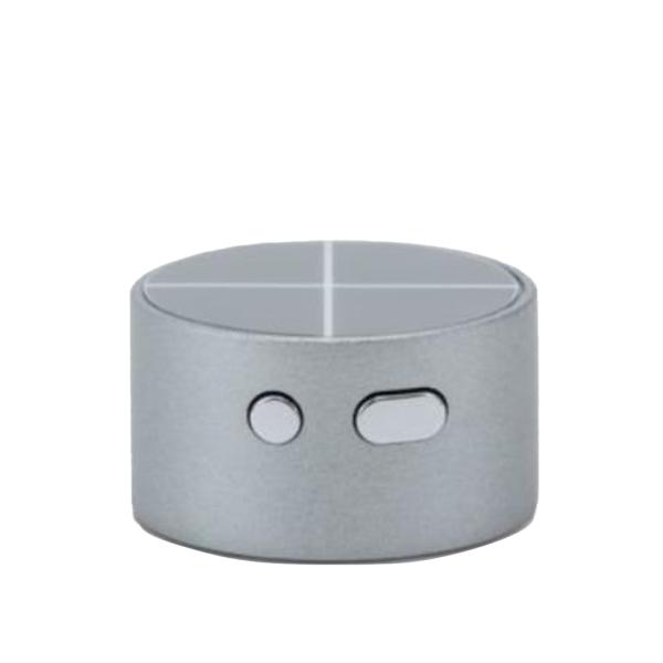 コリを簡単にケアできる低周波治療器。吸着性のゲルパッドが肌にぴったりと密着。コリを感じる肩・背中・腰のほか、疲れが気になる太もも・ふくらはぎ・腕などお好きな部位に貼ることができます。軽量＆コンパクト、コードレスで、貼り付けたまま移動もできる...