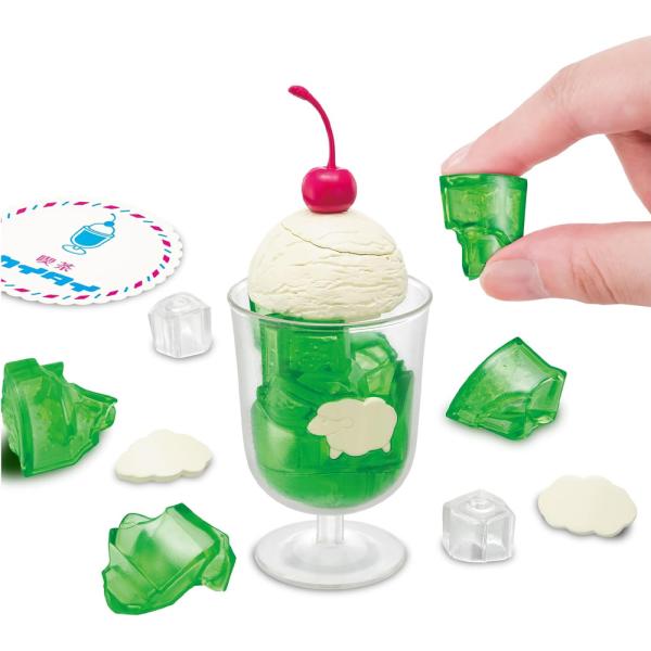 解体パズルLiteシリーズの第９弾！?絶妙な難易度！９個のソーダパーツ、４個の雲パーツ、3個の氷パーツから正しい組み合わせを選び、最後にバニラアイスとさくらんぼを組むとクリームソーダが完成するパズルです。４つある雲パーツの内、一つは羊雲にな...