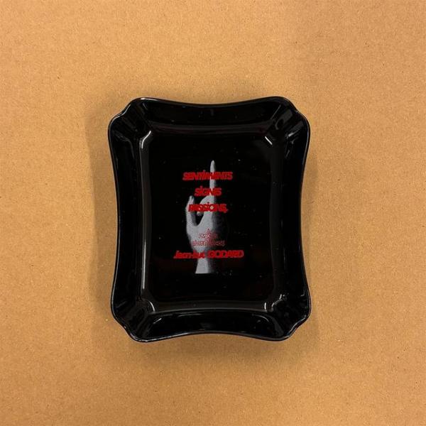 展覧会《感情、表徴、情念 ゴダールの『イメージの本』について》展　公式グッズ映画界の巨匠ジャン＝リュック・ゴダールの映像表現の革新性をひも解き、映画の新たな鑑賞体験を提示する展覧会《感情、表徴、情念 ゴダールの『イメージの本』について》展が...